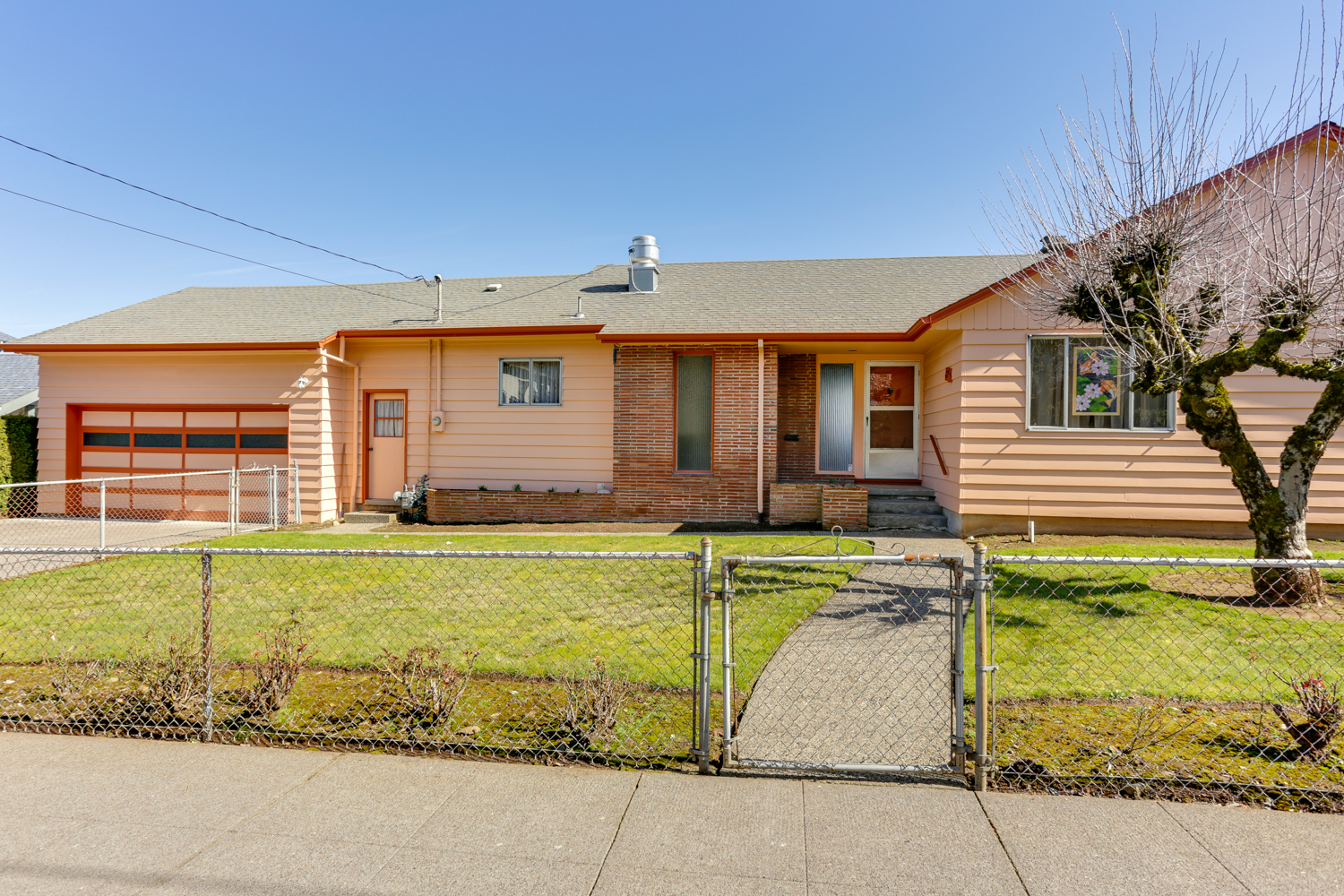 Meet Gilham Avenue/SOLD – Joy Leniger Home